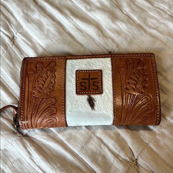 STS | Accessories | Sts Cowhide Wallet | Poshmark